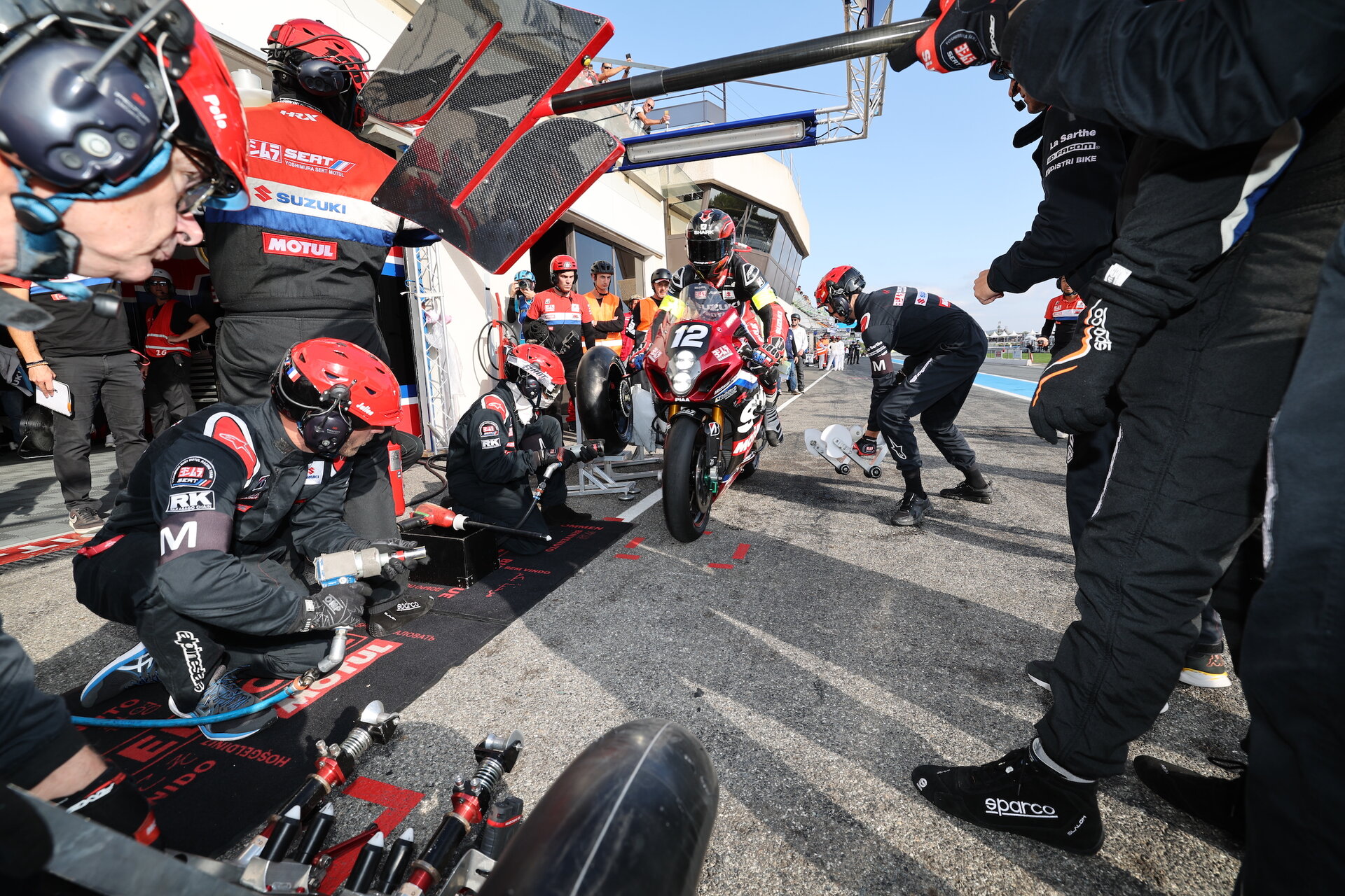 Gold für Yoshimura SERT Motul beim Finale der EWC 2023 | Offizielle Website Suzuki Österreich